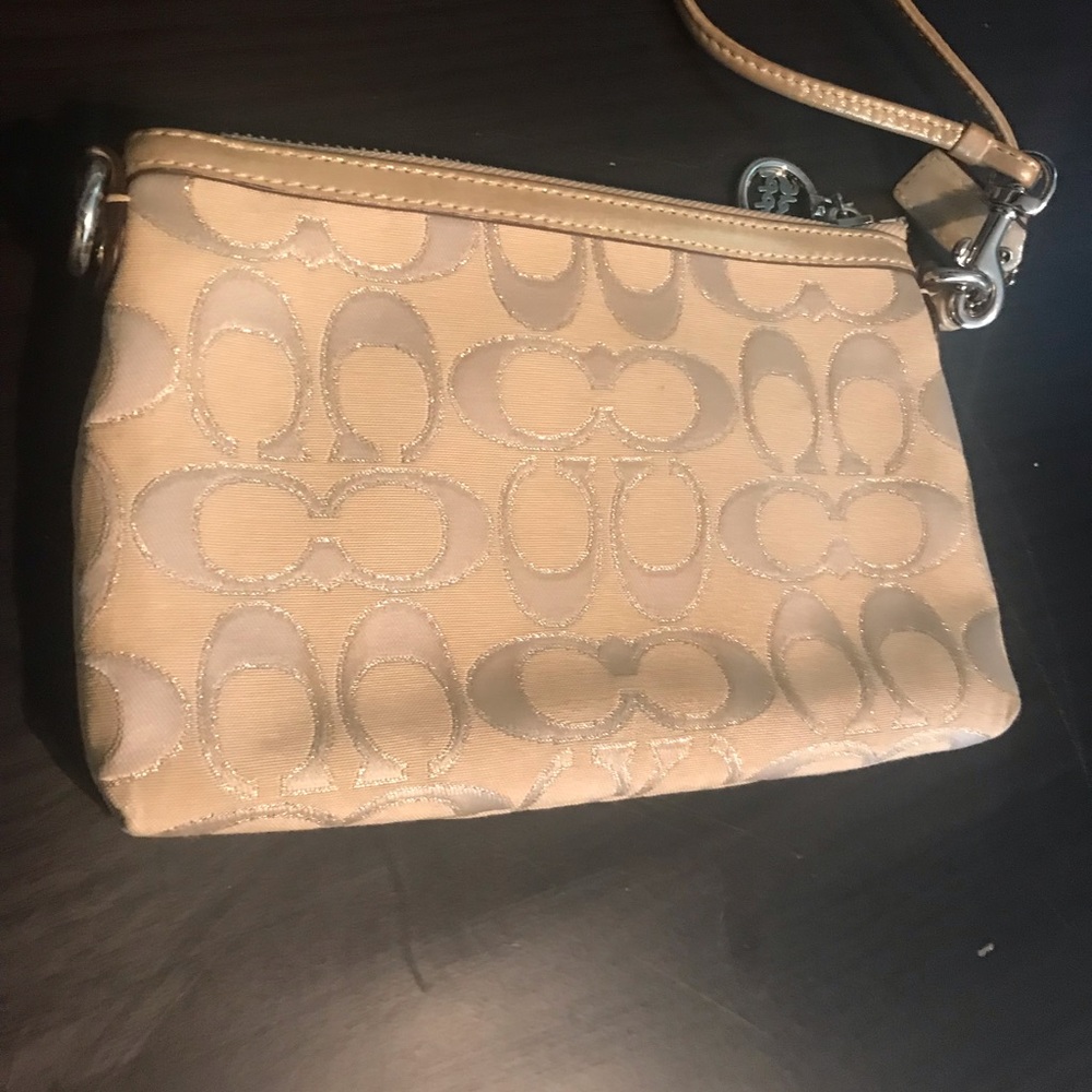 Coach Poppy Collection Metallic Gold Zip Wallet Wrist… - Gem